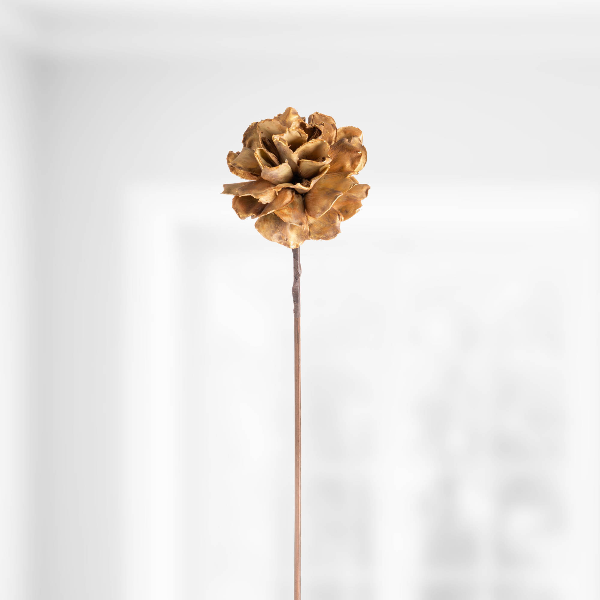 Flor Rosa Natural Dorado Belinda Flowers Elaborada En Fibra Natural